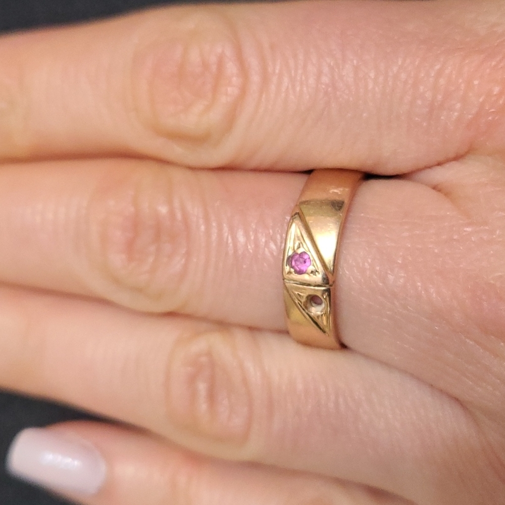 Soviet Union Russian Gold Vintage Ring - Gem